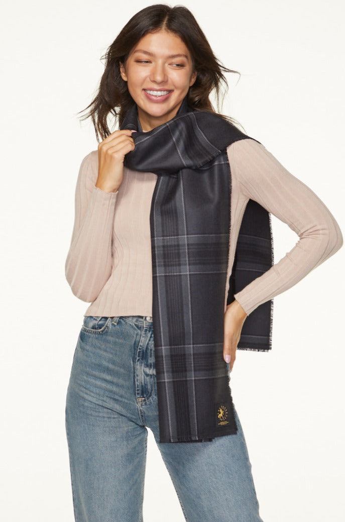 Sassenach Tartan Scarf – The Sassenach